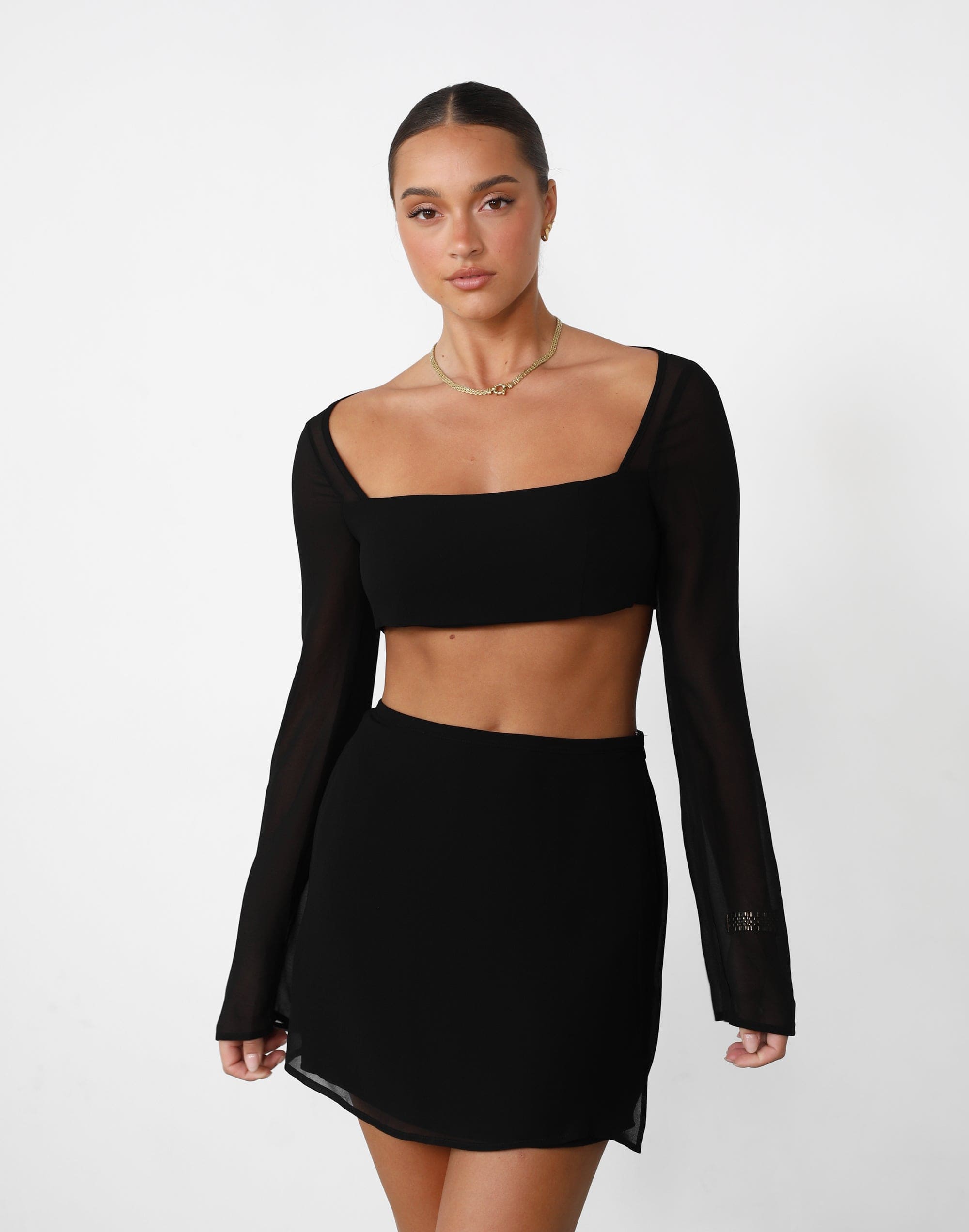 Abby Long Sleeve Crop Top (Black) - Black Long Sleeve Tie Up Crop Top – CHARCOAL
