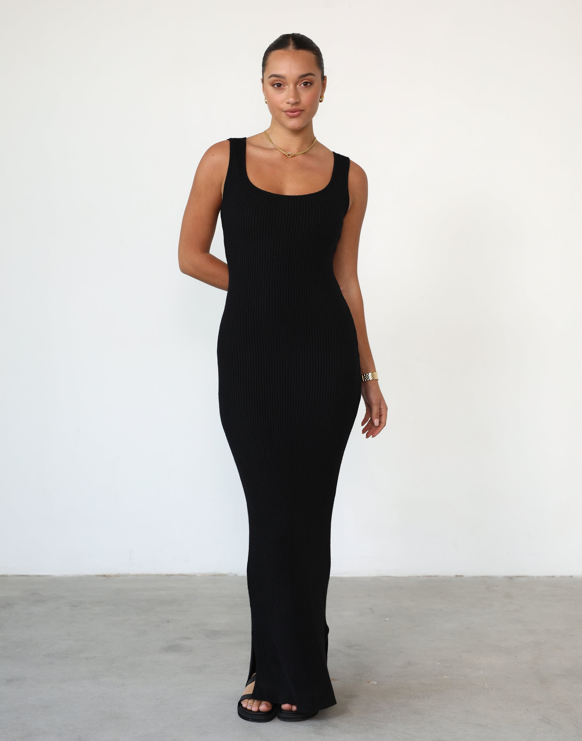Aja Maxi Dress (Black) - Ribbed Knit Scoop Neck Maxi Dress – CHARCOAL